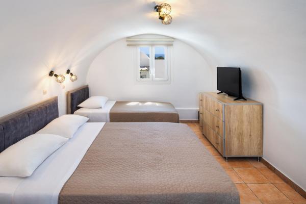 Irene's Sunshine Studio - 산토리니 섬