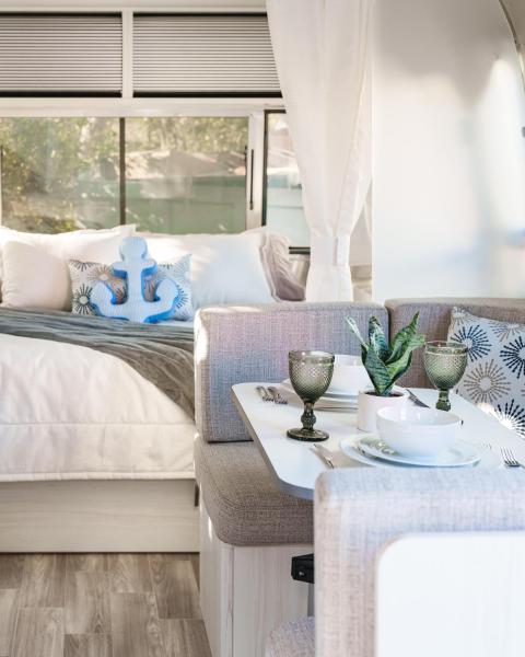 Off Grid Rv Bermuda - Bermuda