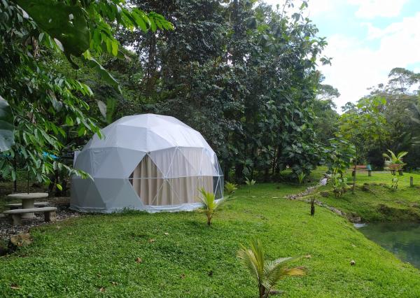 Mineral River Eco Dome - コスタリカ