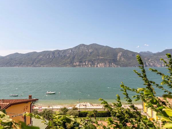 Guesthost - Lake Garda Lovely Flat With Pool - Malcesine