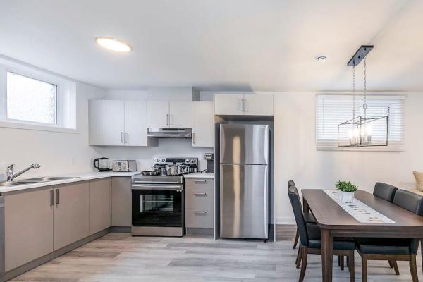 Lovely Cozy Getaway With Free Parking Included - Beloeil
