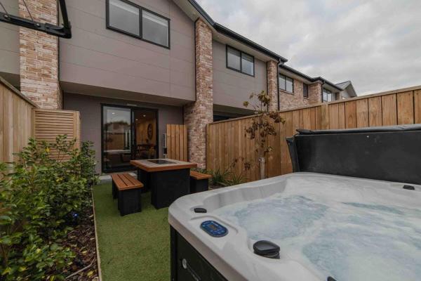 Stones Throw From The Stadium & Hot Tub - Christchurch