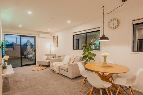 Addington Stadium Stay - Sleeps 6 - 링컨