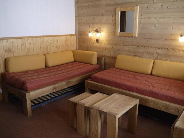 Appartement Au Pied Des Pistes Avec Balcon Et Casier à Ski, Non-fumeur - Courchevel Le Praz, France