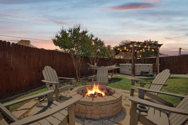 4br 2ba Home - Hot Tub, Grill & Playground - Plano, TX