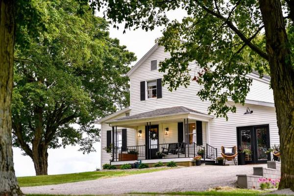 The Bidwell Bungalow - Circleville Pumpkin Show