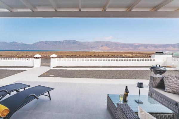 Casita San Juan, Near Famara Beach, Surf, Kite, Hike - Lanzarote