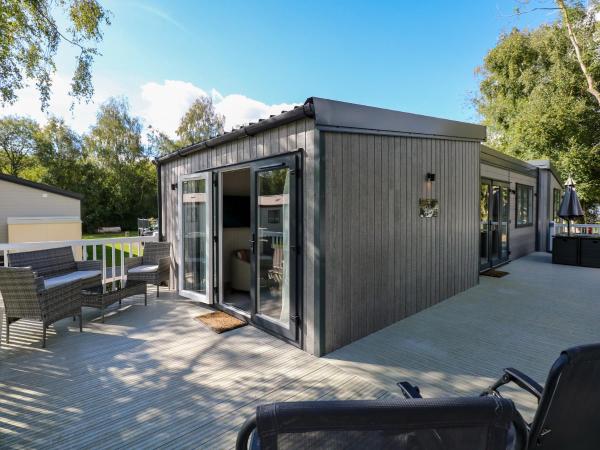 18 Woodlands Retreat - Woodhall Spa