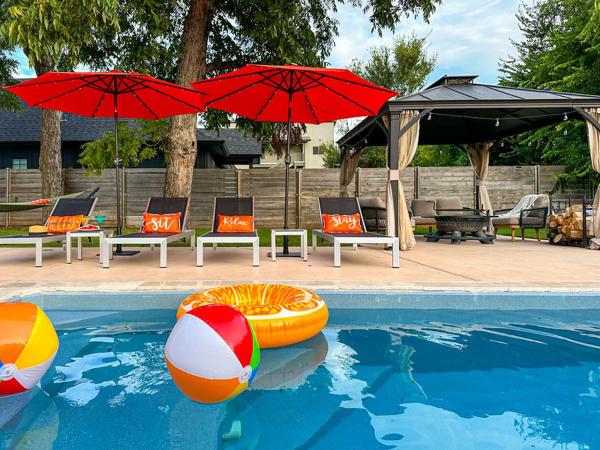 295 Steps To Silos Pool Heated 3 Min Baylor - Waco Surf, Waco