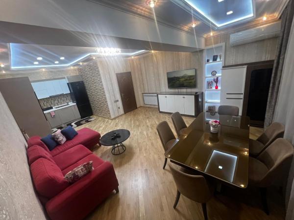 Park Azure 0530 - Baku