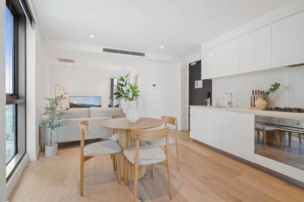 Modern 1 Bedroom Apartment In Southbank - Flinders Street Railway Station - Melbourne