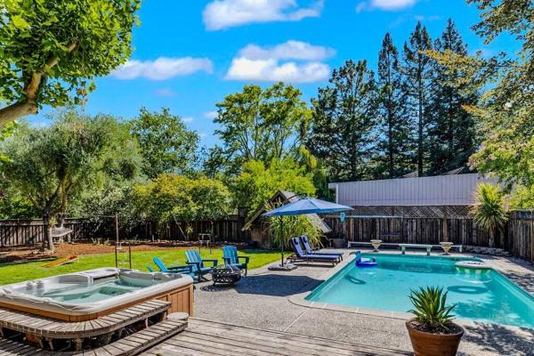 Family Fun Retreat In Wine Country - Epic Game Room - Pool - Spa - Santa Rosa, CA