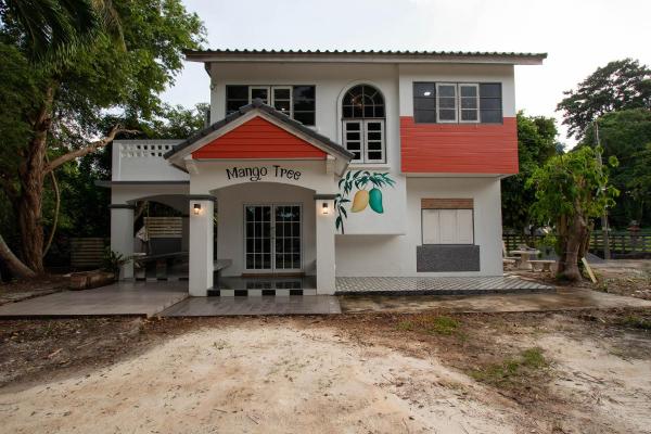 Mango Tree อ่าวมะขามป้อม - Rayong