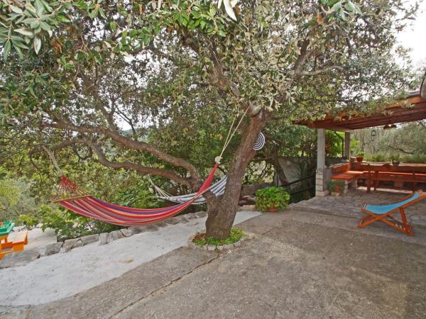 Vacation House Planika - Two Bedroom Holiday Home With Terrace And Sea View - Vela Luka