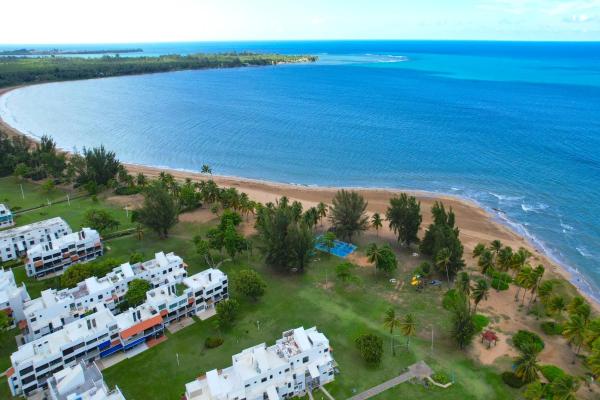 Villa Layka Beach House At Playas Del Yunque - Puerto Rico