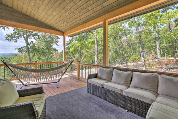 The Glabin Garrison Gem With Deck And Fire Pit! - Bear Mountain, NY