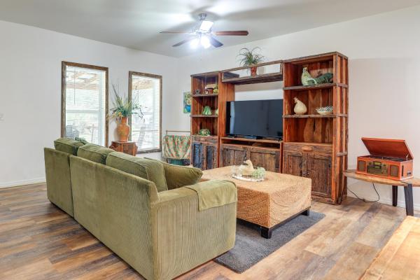 Cabin On 50-acre Ranch In Palm City! - Florida