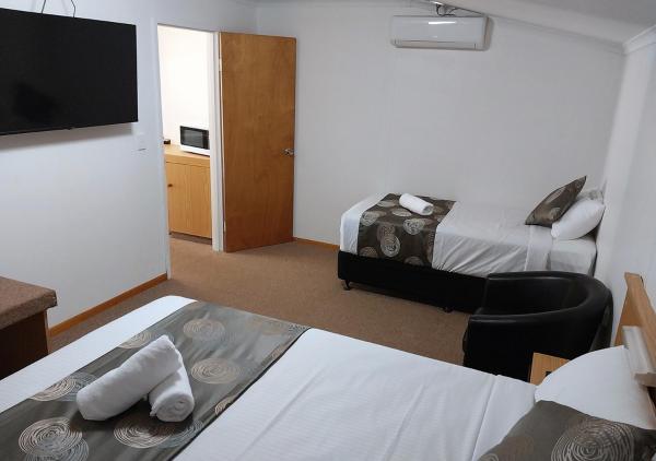 Blue Shades Motel - Maryborough