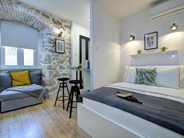 History House Moja Ti 1830 - Studio Apartment Travica - Senj