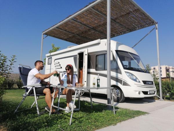 Glamping Alliance Hotel - Plovdiv
