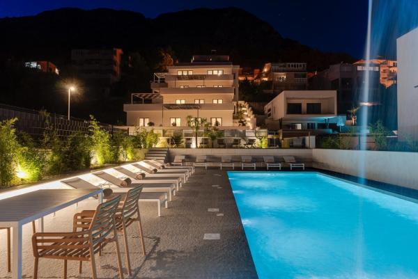 Holiday Resort Almissum - Luxury 11-bedroom Villa - Omiš
