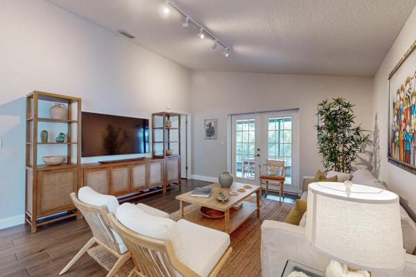 Bayside Bungalow - Tampa, FL