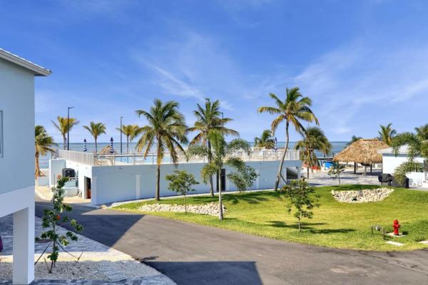 Ocean Front Breeze In Paradise - Marathon, FL