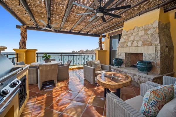 4bd 2-level Penthouse 5-star Beachfront Paradise. - Cabo San Lucas