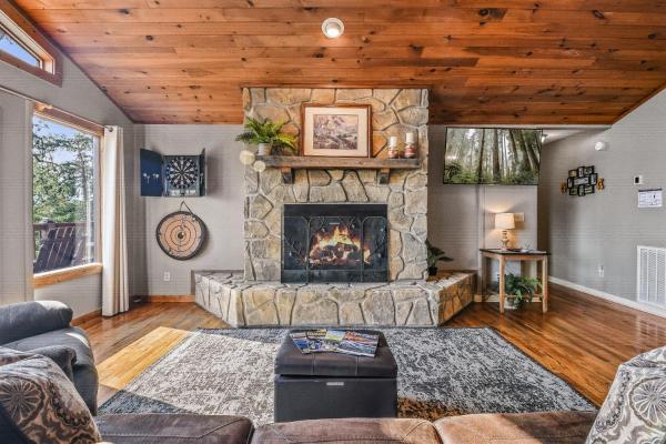 Roundtop Mountain Ridge Cabin - Townsend, TN
