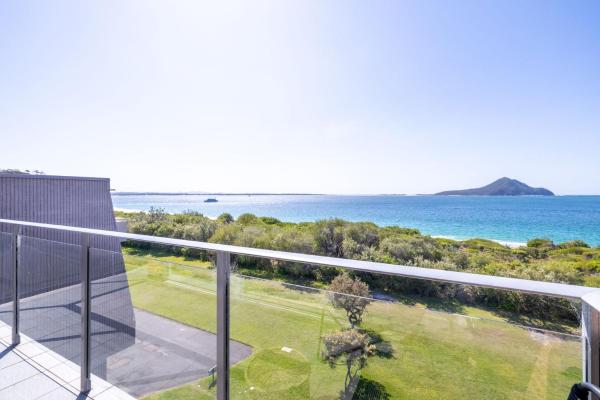 Luskin Lodge 11 Stunning Water Views - Shoal Bay