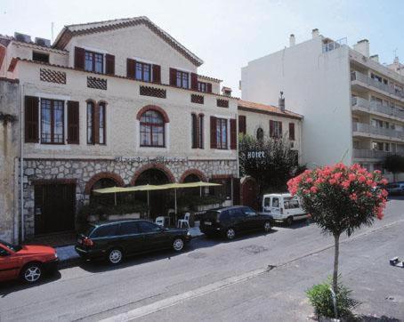 Hôtel Castel Mistral - Valbonne
