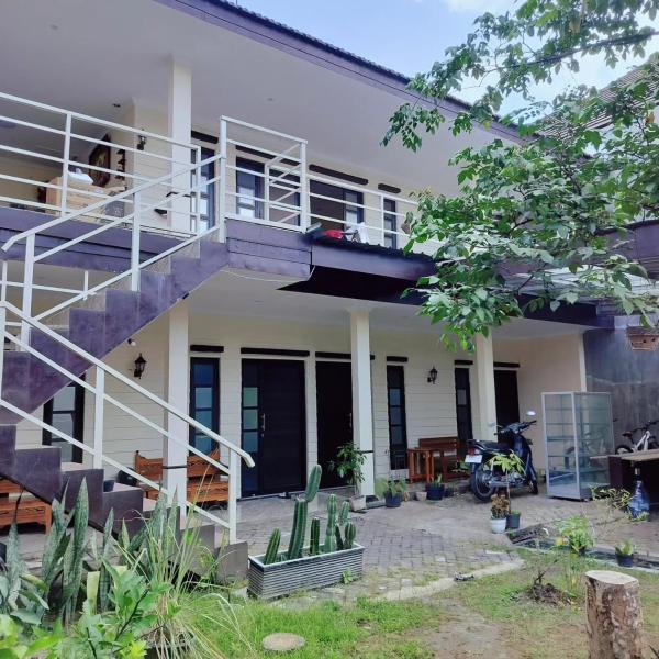 Karjo Homestay Syariah - Malang