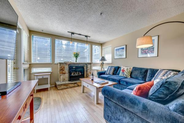 Greystone Lodge 202 Ski-in Out - Whistler