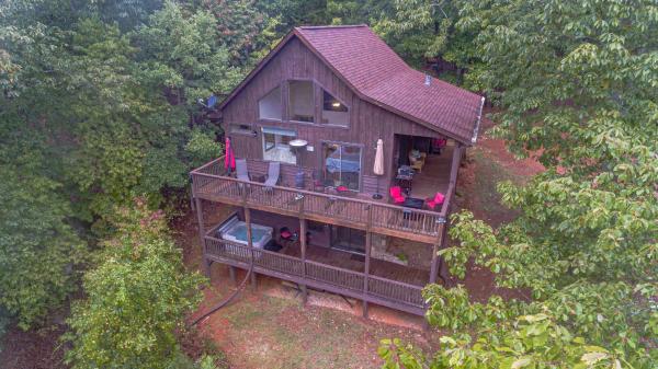 Romantic Tip Top Hideaway, 10 Minute From Helen - Cleveland, GA