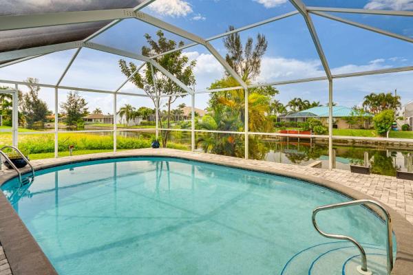 Villa Sol Mate - Waterfront Cape Coral Home! - Fort Myers, FL