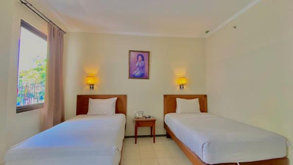 Pia Hotel Cirebon - Cirebon