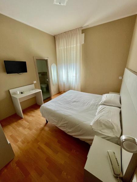 Piccolo Hotel - Livourne