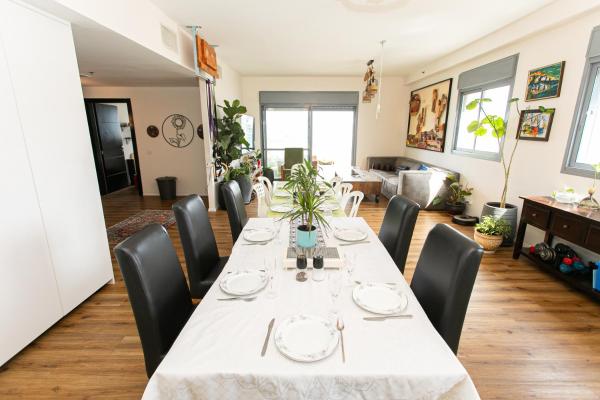 Sunny Penthouse With Private Rooftop Balcony & Bbq - Israel