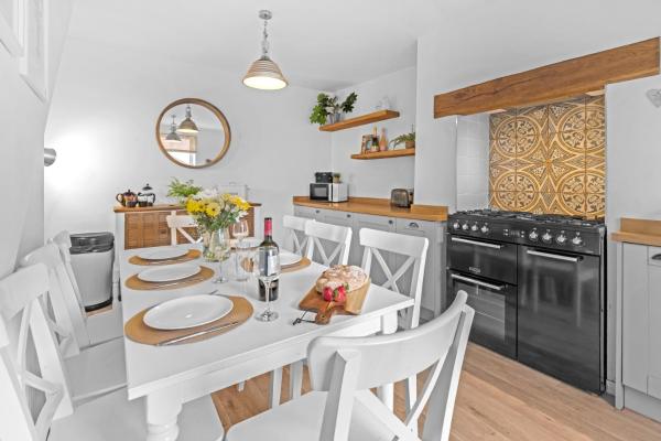 Adventure Cottage - Whitby - Whitby