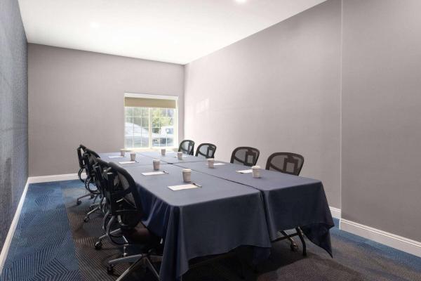 La Quinta By Wyndham Bakersfield North - Bakersfield, CA