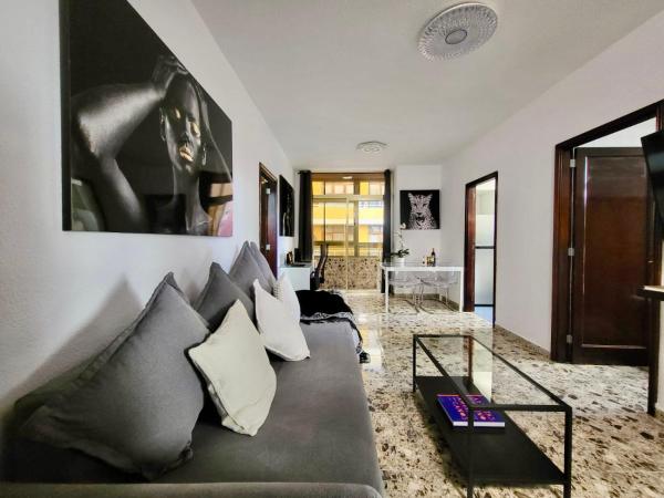 Affordable Holiday Accommodation For Large Families And Groups At Las Canteras Beach With 3 Bedrooms And Free Parking - Las Palmas de Gran Canaria, España