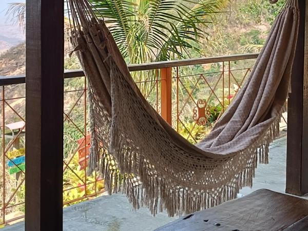 Cantinho Da Mata. A Natureza No Quintal. Ibituruna - Governador Valadares