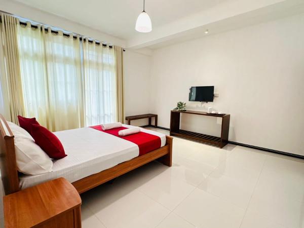 Kandy Lakeside Escape - Kandy