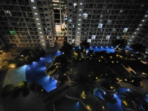 Spacious 2-br Condo - Shore Residence Tower D - Walking Distance To Moa - Pasay