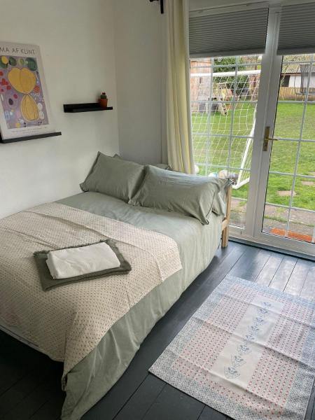 Westcroft Garden Room - Kenmore