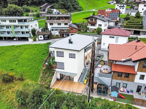 Apartment Urgen Living By Interhome - Serfaus