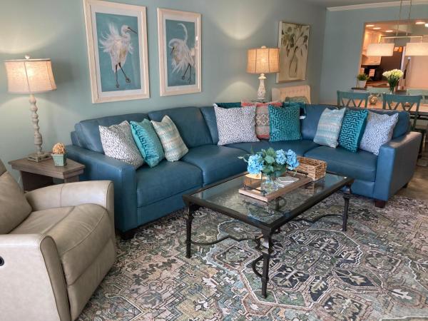 2094 - Beachfront Vacation Condo Free Beach Setup - Destin, FL