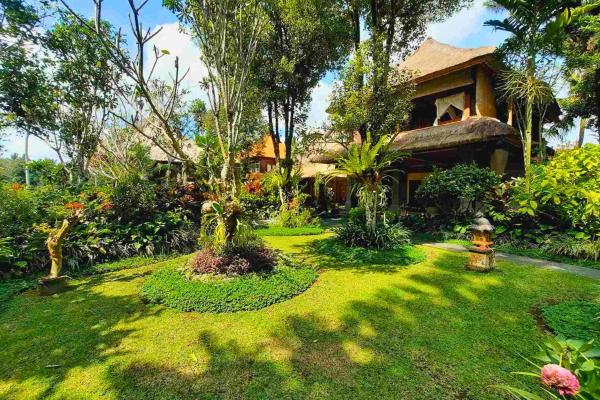 Punita 1 Br Grand Deluxe Garden Zn237 - 우부드