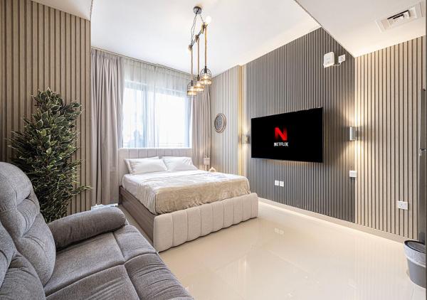 5 Star Studio Apartment At Uptown Al Zahia - Charjah