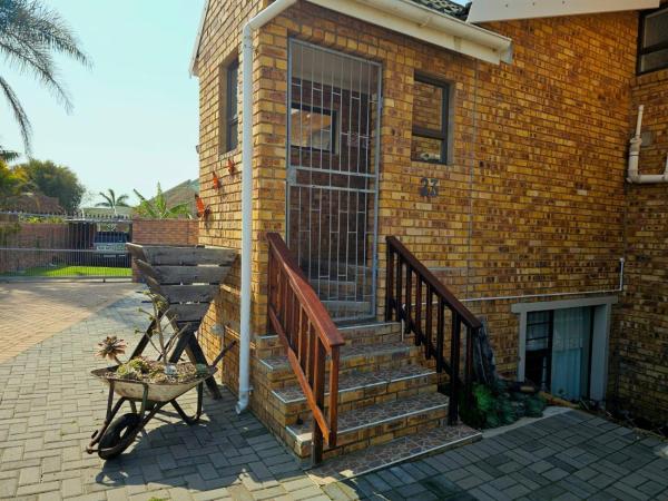 Tiny's Getaway - Jeffreys Bay